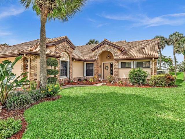 8099 Cassia Dr, Boynton Beach, FL 33472