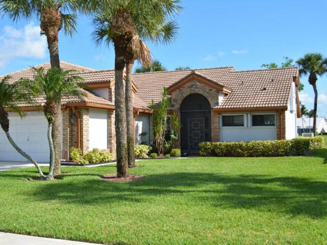8099 Cassia Dr, Boynton Beach, FL 33472