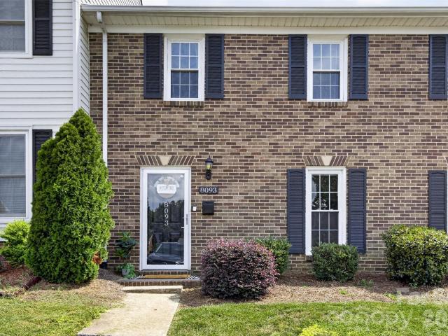 8093 Regent Park Lane