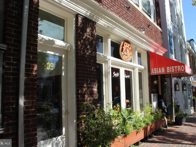 809 1/2 King St, Unit 3, Alexandria, VA 22314 | MLS #VAAX2059 | Compass