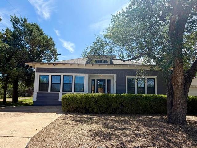 809 14th St, Canyon, TX 79015