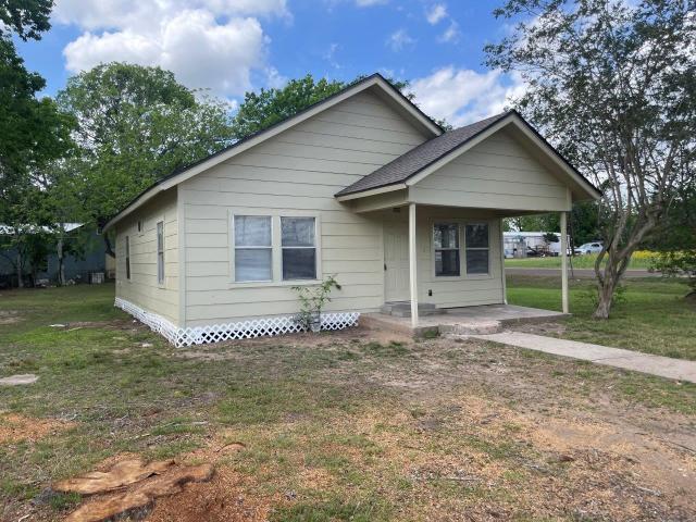 809 19th St, Hempstead, TX 77445 | Compass