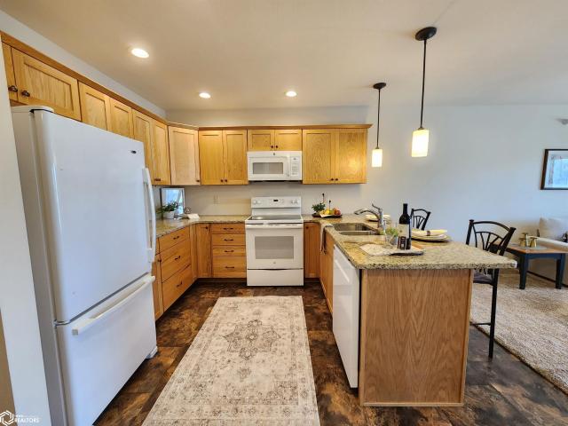 809 7th Ave N #311