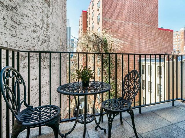 809 9th Avenue Studio Apartment for Rent at 809 9th Ave #1021910P, New York, NY 10019 Hell's Kitchen