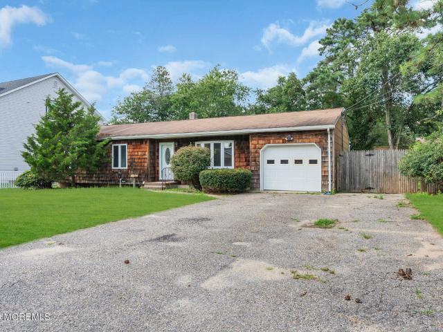 809 Commonwealth Boulevard