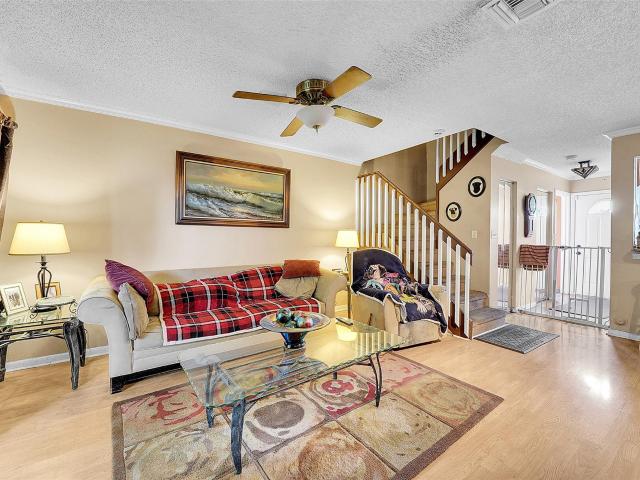 809 Crystal Lake Dr, Unit 809, Deerfield Beach, FL 33064 | MLS #F10525