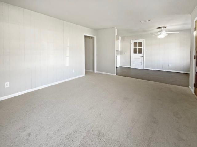 809 Cub Ln