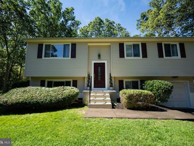 809 Anthony Rd, Atco, NJ 08004