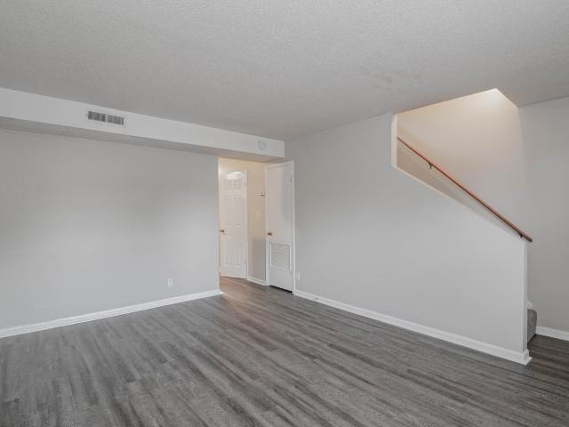 809 Golfview Place #B
