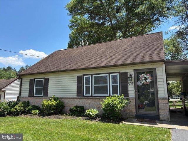 809 Grantham Rd, Mechanicsburg, PA 17055