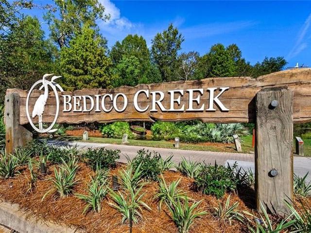 809 Green Leaf Cir, Madisonville, LA 70447