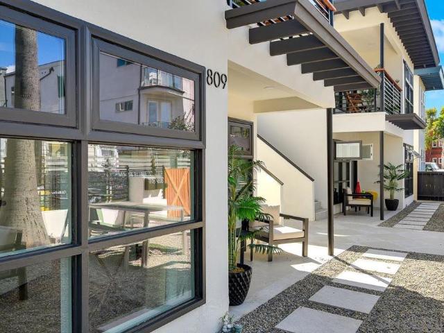 809 Dover Ct