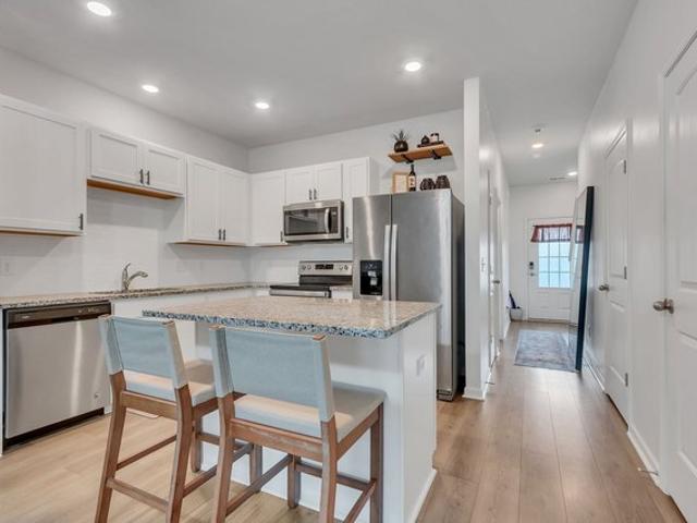 809 Dallas Dr, Columbia, TN 38401