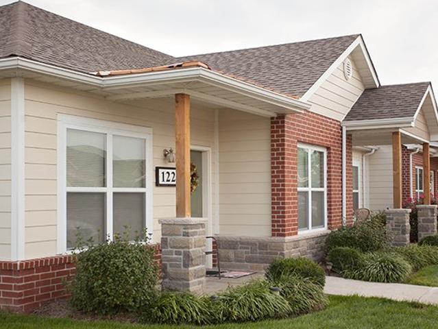 809 E Briggs Dr, 1 bed, 1 full bath