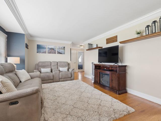 809 E Division Street