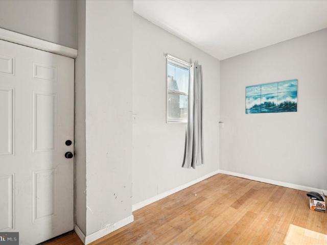 809 E Locust Avenue
