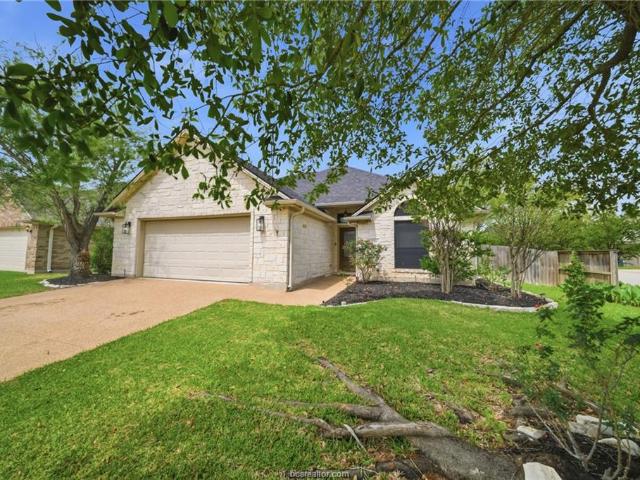 809 Emerald Dove Avenue