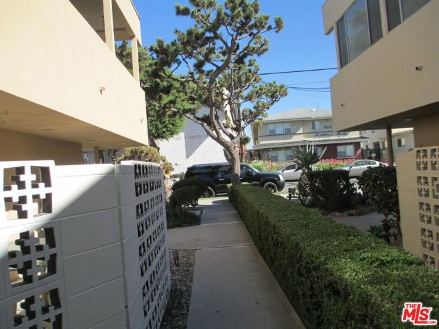 809 Edgewood St, 1 bed, 1 full bath