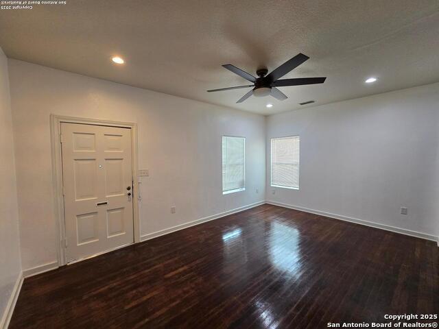 809 Elmwood