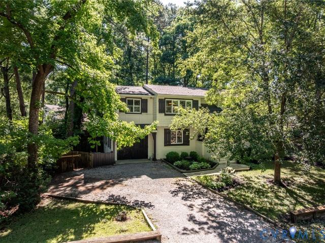 809 Farnwood Drive