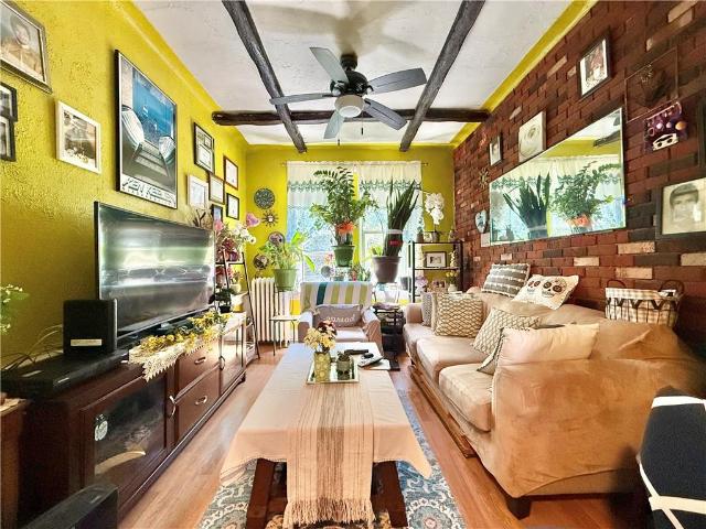809 Friel Place
