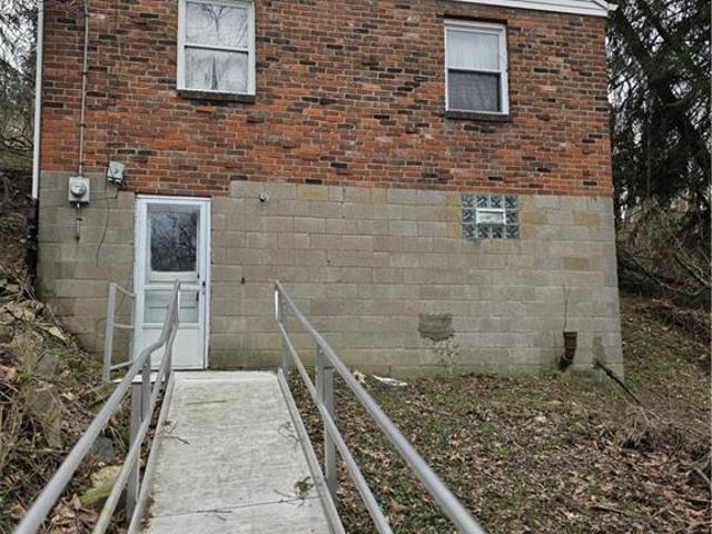 809 Hillgrove Ave, Pittsburgh, PA 15216 | MLS #1751 | Compass