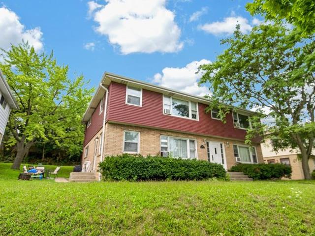 809 John St, Waukesha, WI 53188
