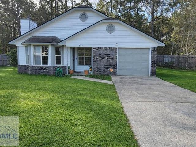 809 Oxford Ln, Hinesville, GA 31313