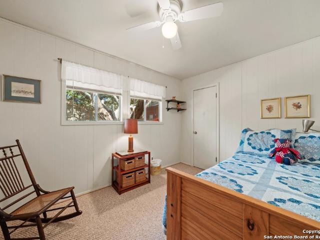 809 Lakebreeze Dr, Canyon Lake, TX 78133 | MLS #1848