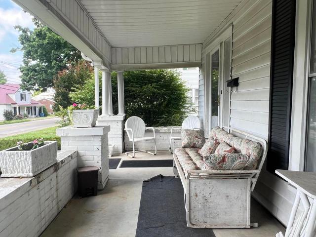 809 Lancaster Street