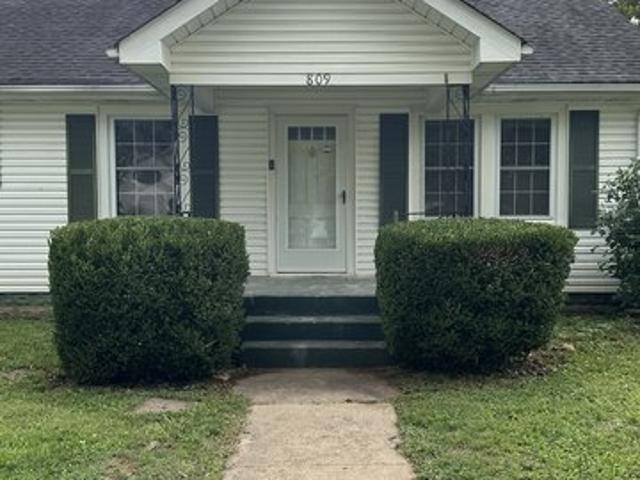 809 Leaf Ave, Murfreesboro, TN 37130