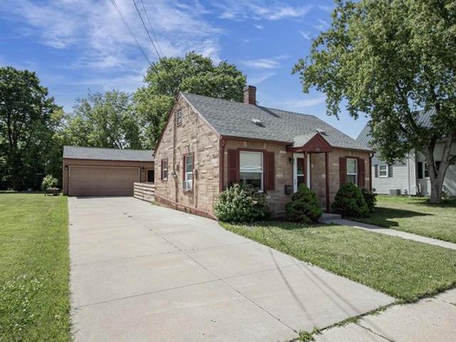 809 Monroe St, Little Chute, WI 54140