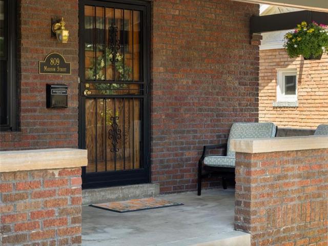 809 Madison Street