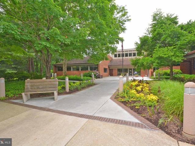 809 Midship Ct, Annapolis, MD 21401