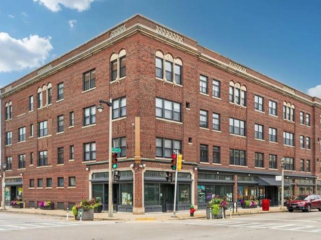 809 N 27th St, Milwaukee, WI 53208