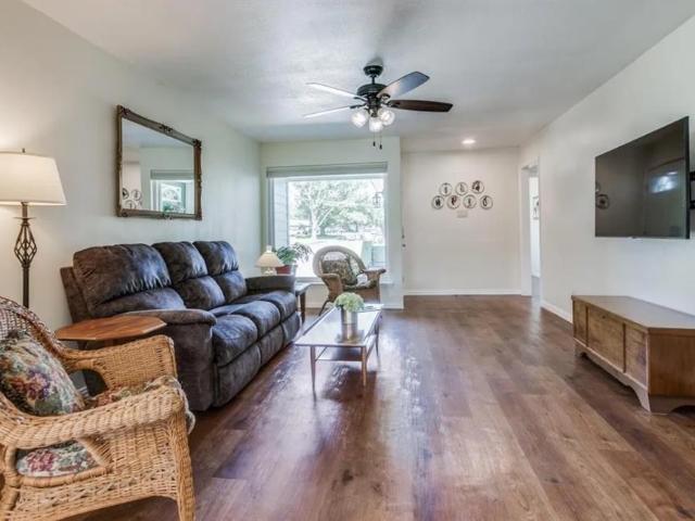 809 N Cottonwood Drive