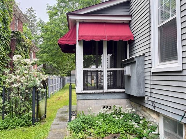 809 N George Street