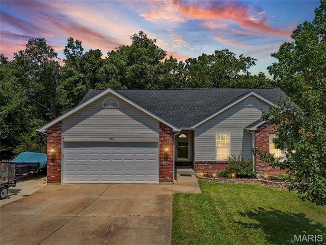 809 N Orchard Dr, Hillsboro, MO 63050