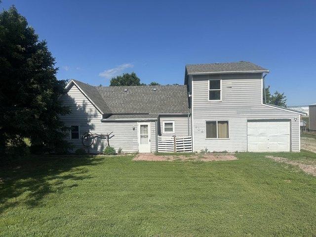 809 S 16th Ave, Broken Bow, NE 68822