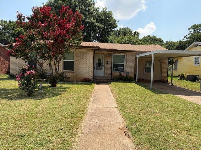 809 S Van Buren St, McGregor, TX 76657