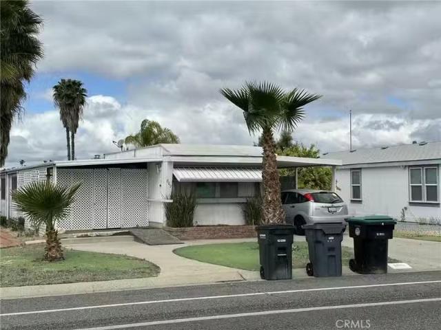 809 S PALM AVE, HEMET, CA 92543 Manufactured On Land For Sale.