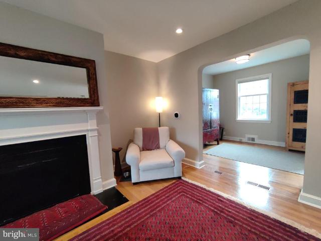 809 Second Street