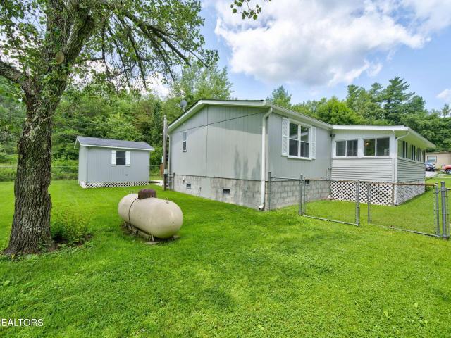 809 Spokane Lane