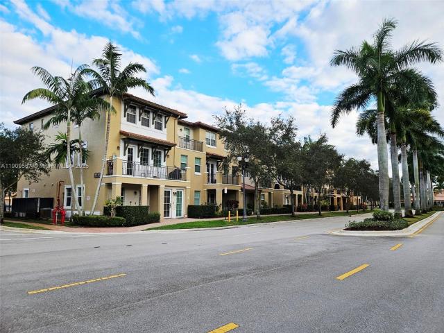 809 SW 147th Ave, Unit 1401, Pembroke Pines, FL 33027 | MLS #A11909 | Compass