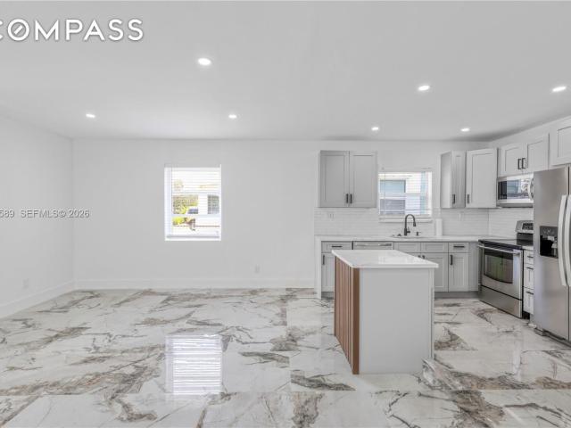 809 SW 17th St 1, Fort Lauderdale, FL