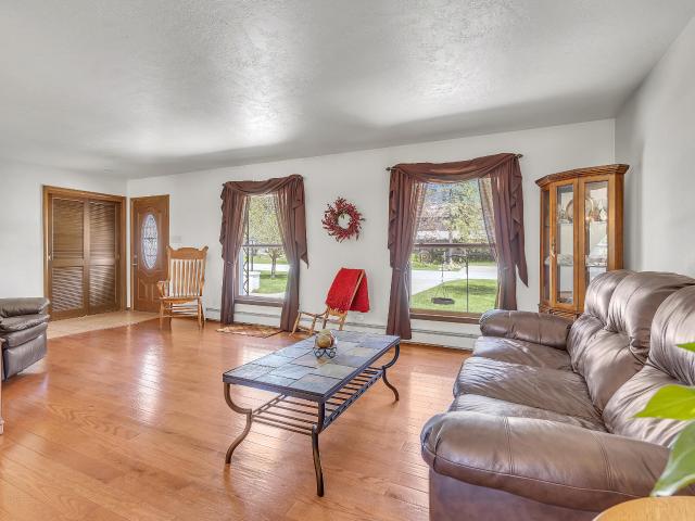 809 Panther Ave