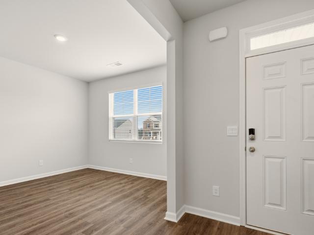 809 Pelham