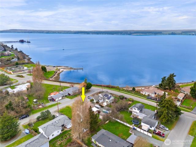 809 Perkins St NE, Coupeville, WA 98239 | MLS #2480