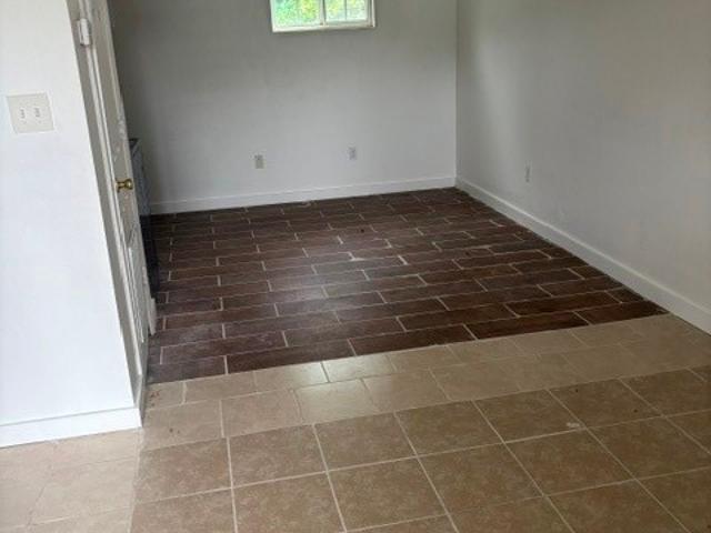 809 Root Avenue 10