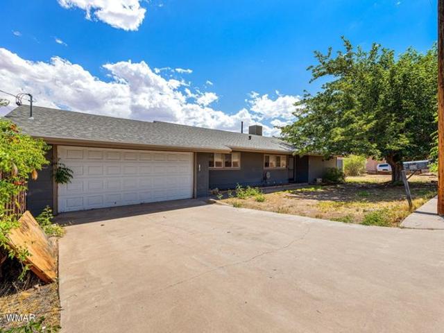 809 W Georgia St, Holbrook, AZ 86025